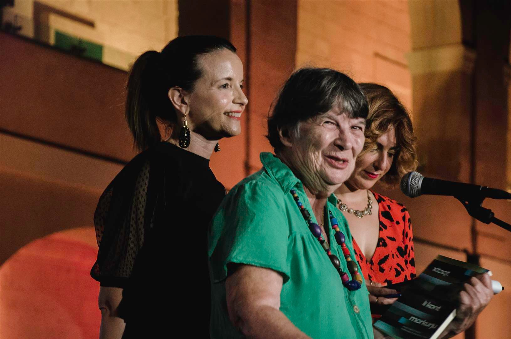 Grazzi, Maria! - Inizjamed